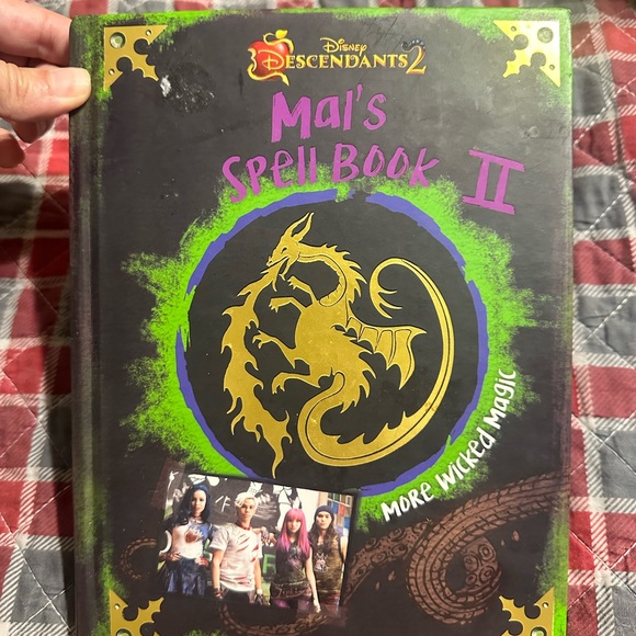 Disney | Other | Disney Descendants Spell Book With Purple And Black ...
